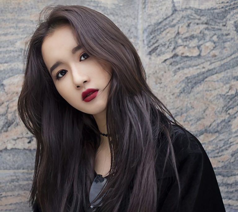 Bùi Yến Vy - Máy Ảnh Xách Tay Nhật